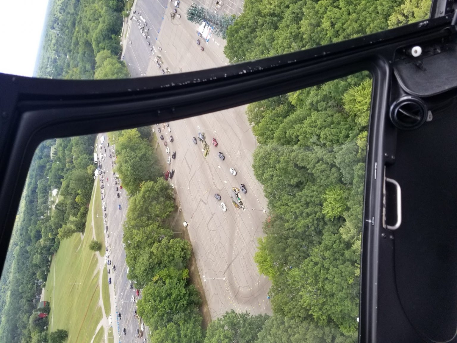 MICHIGAN HELICOPTERS - Aerial Tours